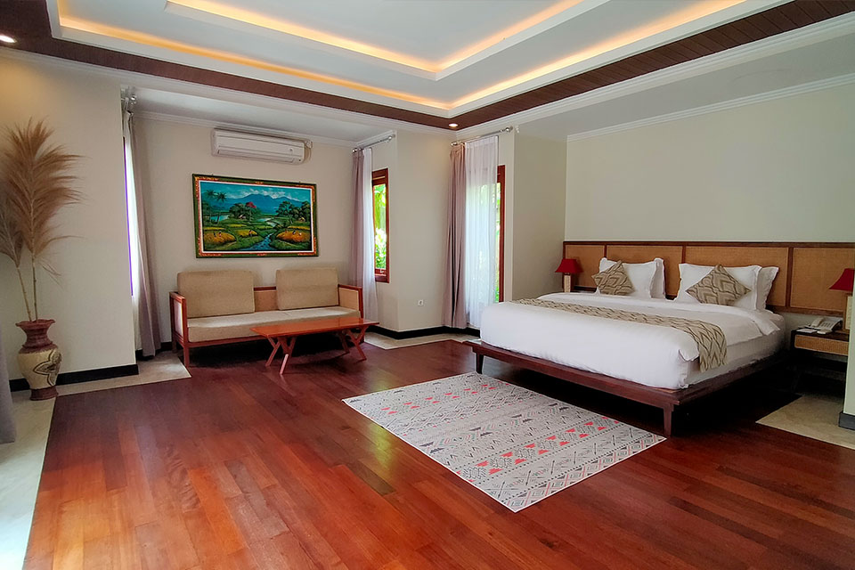 Three Bedroom Pool Villa - The Grand Villandra Resort